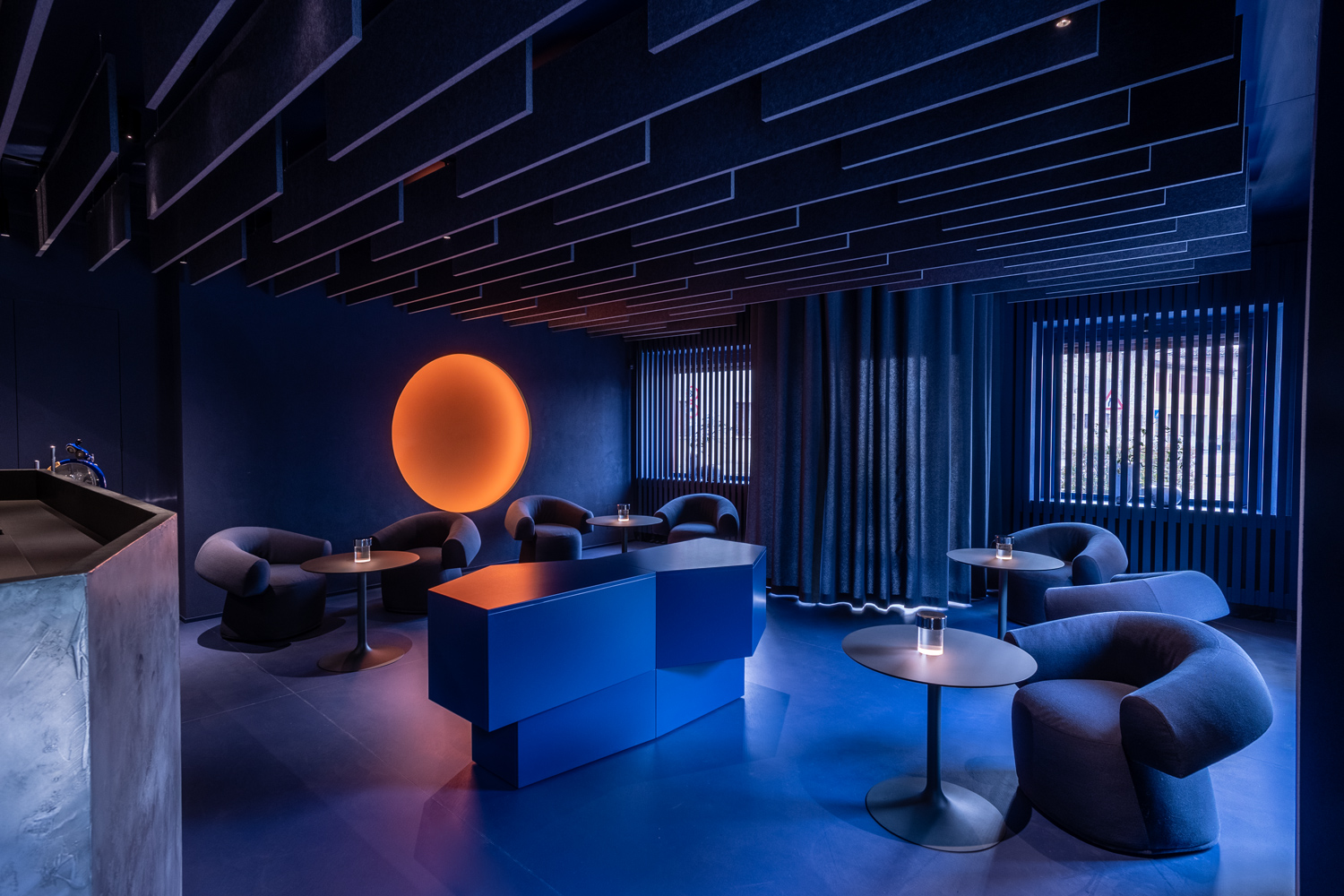 Blue Lounge - Revêtement décoratif en béton ciré - Ideal Work