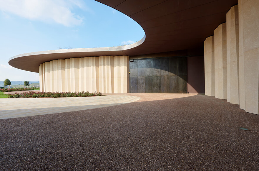 Le retour des courbes dans l’architecture et le design – Ideal Work